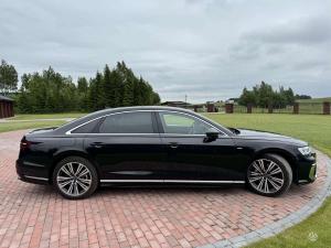 Black Audi A8 2022 in Plunge, with an engine capacity of 3.00 L and mileage of 80 thousand km for 54900 €, photo 5 on AUTOMOTO.COM.LV