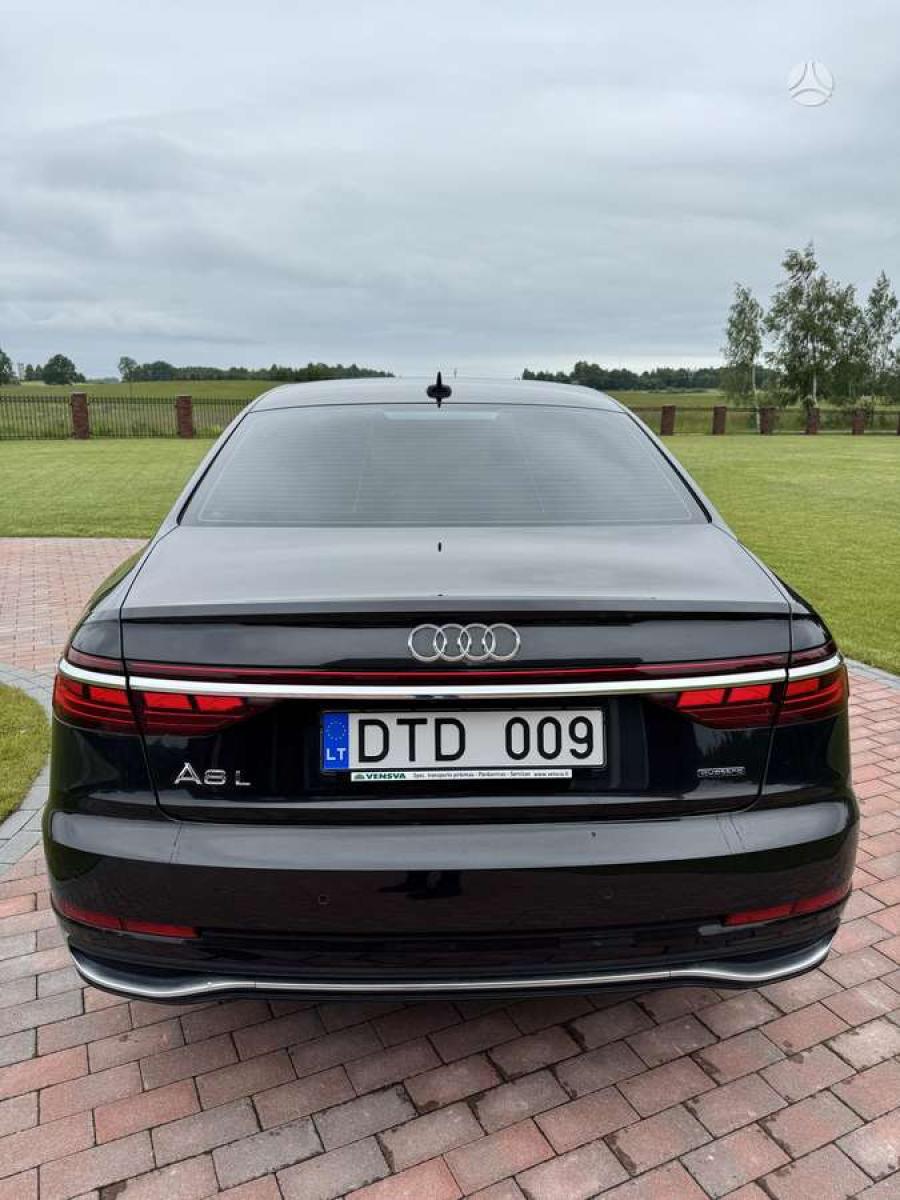 Black Audi A8 2022 in Plunge, with an engine capacity of 3.00 L and mileage of 80 thousand km for 54900 €, photo 7 on AUTOMOTO.COM.LV