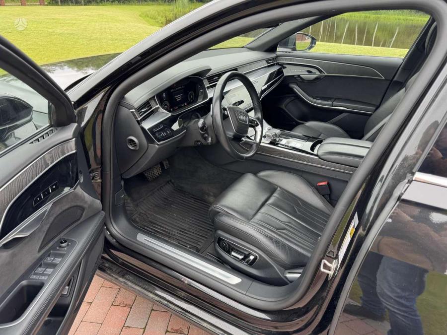 Black Audi A8 2022 in Plunge, with an engine capacity of 3.00 L and mileage of 80 thousand km for 54900 €, photo 10 on AUTOMOTO.COM.LV