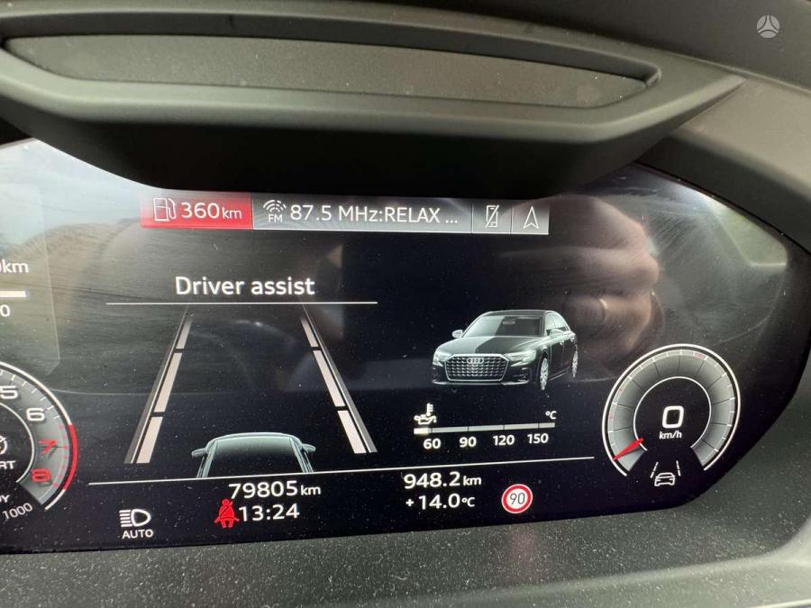 Black Audi A8 2022 in Plunge, with an engine capacity of 3.00 L and mileage of 80 thousand km for 54900 €, photo 20 on AUTOMOTO.COM.LV