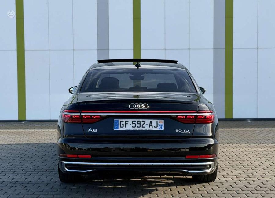 Melns Audi A8 2022 Tauragė, ar dzinēja tilpumu 3.00 L un nobraukumu 174 tūkst. km par 38200 €, foto 18 vietnē AUTOMOTO.COM.LV