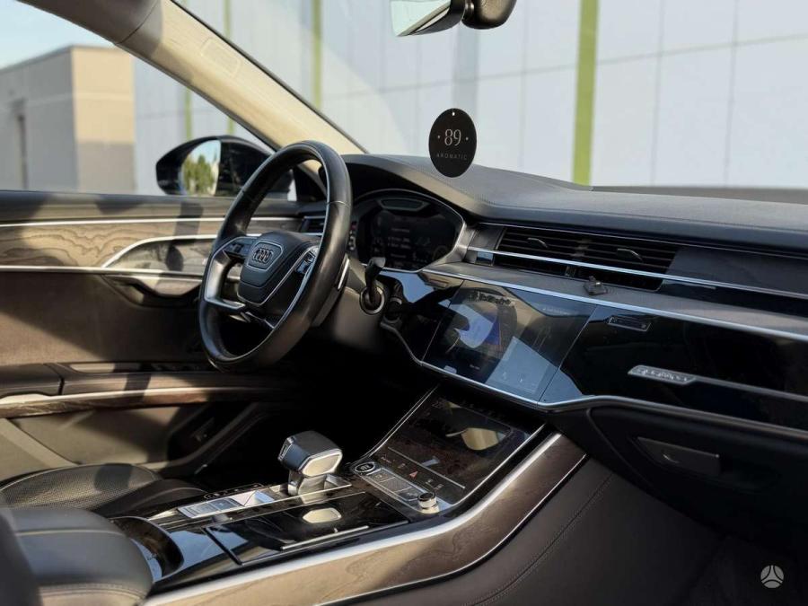 Melns Audi A8 2022 Tauragė, ar dzinēja tilpumu 3.00 L un nobraukumu 174 tūkst. km par 38200 €, foto 32 vietnē AUTOMOTO.COM.LV