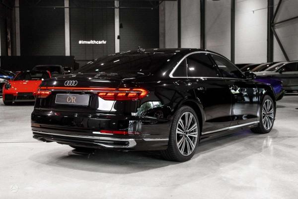 Black Audi A8 2022 in Riga, with an engine capacity of 3.00 L and mileage of 80 thousand km for 51000 €, photo 5 on AUTOMOTO.COM.LV