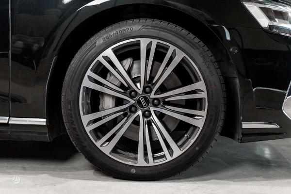 Black Audi A8 2022 in Riga, with an engine capacity of 3.00 L and mileage of 80 thousand km for 51000 €, photo 8 on AUTOMOTO.COM.LV