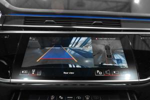 Melns Audi A8 2022 Rīga, ar dzinēja tilpumu 3.00 L un nobraukumu 80 tūkst. km par 51000 €, foto 27 vietnē AUTOMOTO.COM.LV