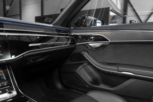 Melns Audi A8 2022 Rīga, ar dzinēja tilpumu 3.00 L un nobraukumu 80 tūkst. km par 51000 €, foto 29 vietnē AUTOMOTO.COM.LV