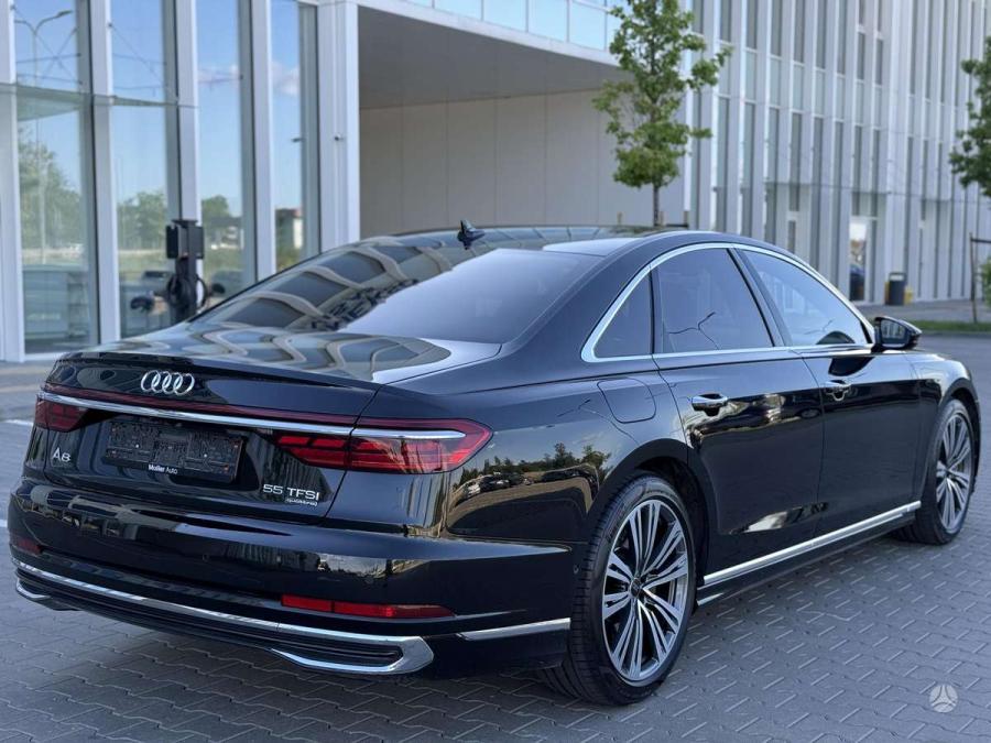 Black Audi A8 2022 in Vilnius, with an engine capacity of 3.00 L and mileage of 96 thousand km for 48999 €, photo 4 on AUTOMOTO.COM.LV