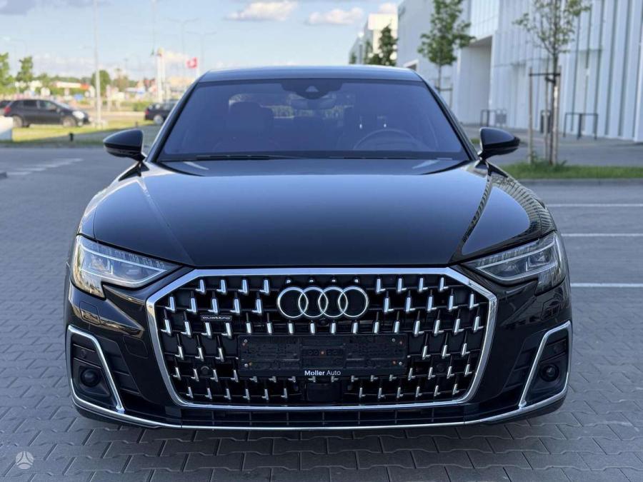 Black Audi A8 2022 in Vilnius, with an engine capacity of 3.00 L and mileage of 96 thousand km for 48999 €, photo 5 on AUTOMOTO.COM.LV
