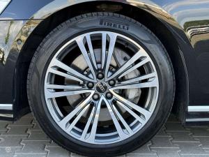 Black Audi A8 2022 in Vilnius, with an engine capacity of 3.00 L and mileage of 96 thousand km for 48999 €, photo 14 on AUTOMOTO.COM.LV