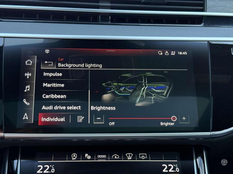 Black Audi A8 2022 in Vilnius, with an engine capacity of 3.00 L and mileage of 96 thousand km for 48999 €, photo 33 on AUTOMOTO.COM.LV