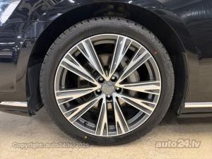 Black Audi A8 2022 in Tallinn, with an engine capacity of 3.00 L and mileage of 101 thousand km for 53900 €, photo 18 on AUTOMOTO.COM.LV