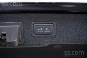 Melns Audi A8 2022 Rīga, ar dzinēja tilpumu 3.00 L un nobraukumu 80 tūkst. km par 46900 €, foto 10 vietnē AUTOMOTO.COM.LV