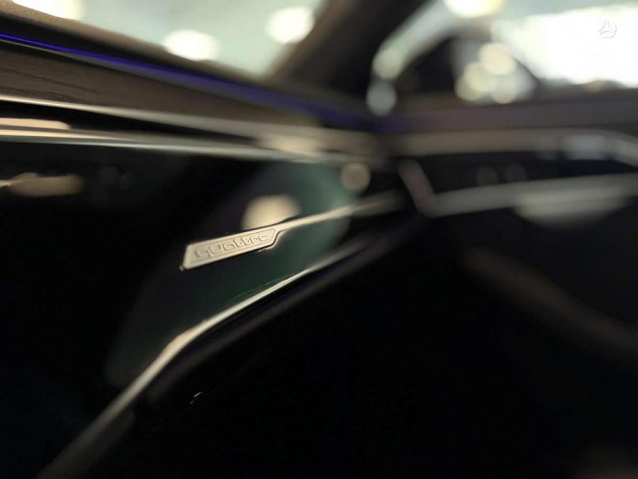 Black Audi A8 2023 in Klaipeda, with an engine capacity of 2.97 L and mileage of 129 thousand km for 69900 €, photo 21 on AUTOMOTO.COM.LV