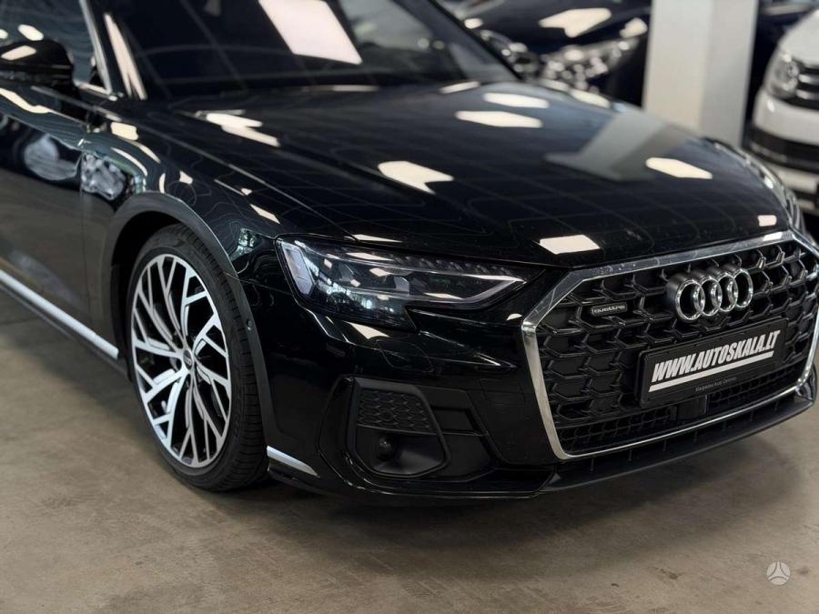 Black Audi A8 2023 in Klaipeda, with an engine capacity of 2.97 L and mileage of 129 thousand km for 69900 €, photo 31 on AUTOMOTO.COM.LV