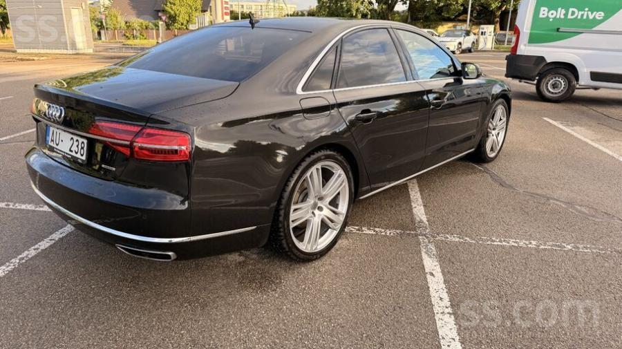 Melns Audi A8 2025 Rīga, ar dzinēja tilpumu 3.00 L un nobraukumu 197 tūkst. km par 22500 €, foto 1 vietnē AUTOMOTO.COM.LV