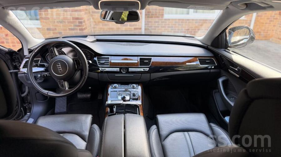 Melns Audi A8 2025 Rīga, ar dzinēja tilpumu 3.00 L un nobraukumu 197 tūkst. km par 22500 €, foto 13 vietnē AUTOMOTO.COM.LV