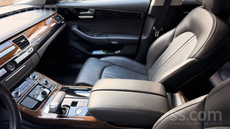 Melns Audi A8 2025 Rīga, ar dzinēja tilpumu 3.00 L un nobraukumu 197 tūkst. km par 22500 €, foto 17 vietnē AUTOMOTO.COM.LV