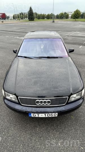 Zils Audi A8 1995 Rīga, ar dzinēja tilpumu 2.80 L un nobraukumu 325 tūkst. km par 3000 €, foto 5 vietnē AUTOMOTO.COM.LV