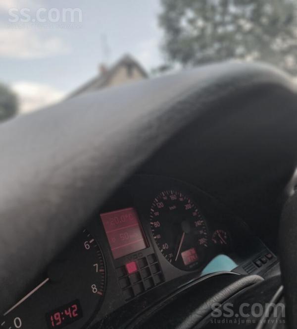 Zils Audi A8 1995 Jēkabpils, ar dzinēja tilpumu 4.20 L un nobraukumu 240 tūkst. km par 3470 €, foto 6 vietnē AUTOMOTO.COM.LV