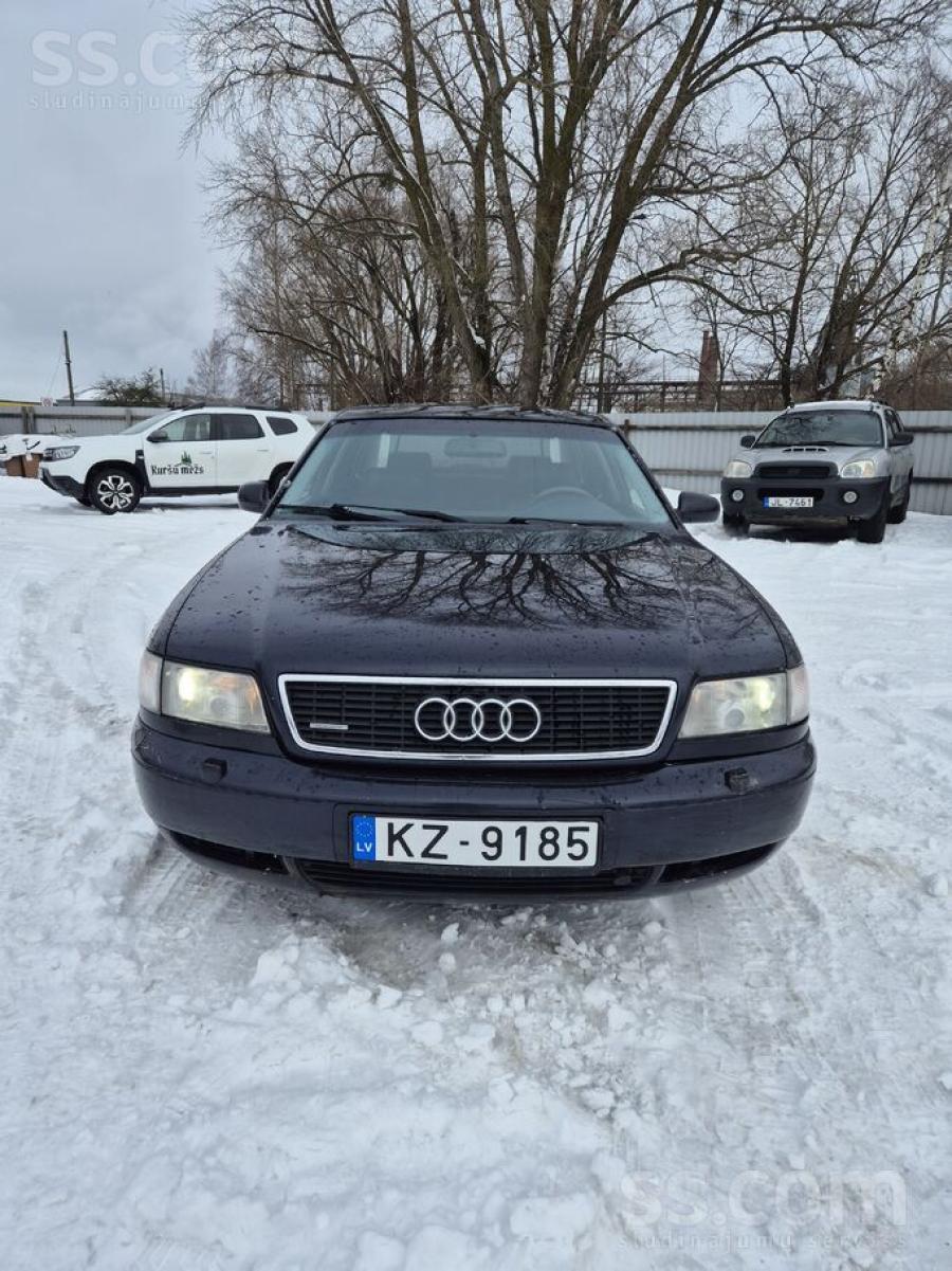Blue Audi A8 1997 in Liepaja, with an engine capacity of 4.20 L and mileage of 407 thousand km for 1700 €, photo 3 on AUTOMOTO.COM.LV
