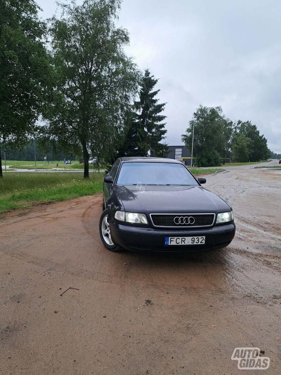 Zils Audi A8 1998 Plungė, ar dzinēja tilpumu 2.50 L un nobraukumu 41 tūkst. km par 1800 €, foto 1 vietnē AUTOMOTO.COM.LV