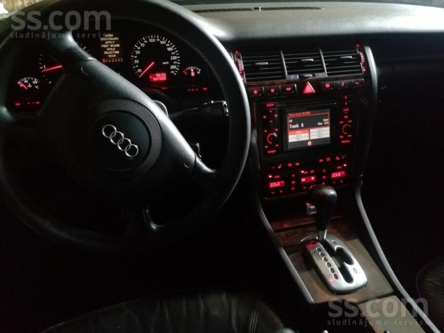 Zils Audi A8 1999 Liepāja, ar dzinēja tilpumu 2.50 L un nobraukumu 388 tūkst. km par 2750 €, foto 13 vietnē AUTOMOTO.COM.LV