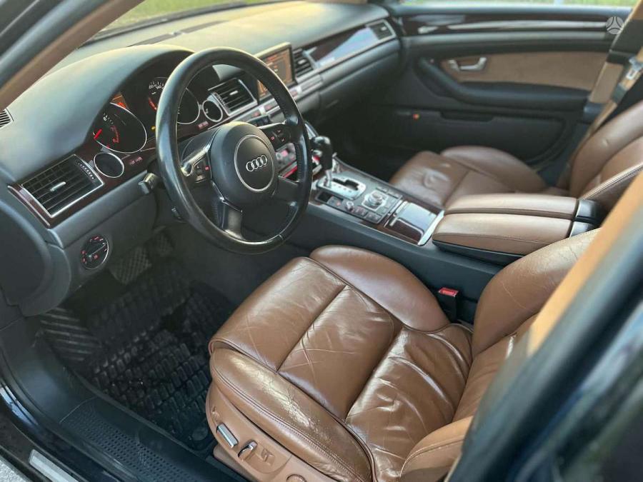 Blue Audi A8 2003 in Klaipeda, with an engine capacity of 3.70 L and mileage of 282 thousand km for 2200 €, photo 13 on AUTOMOTO.COM.LV