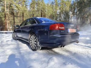 Blue Audi A8 2004 in Varena, with an engine capacity of 4.20 L and mileage of 336 thousand km for 2600 €, photo 3 on AUTOMOTO.COM.LV