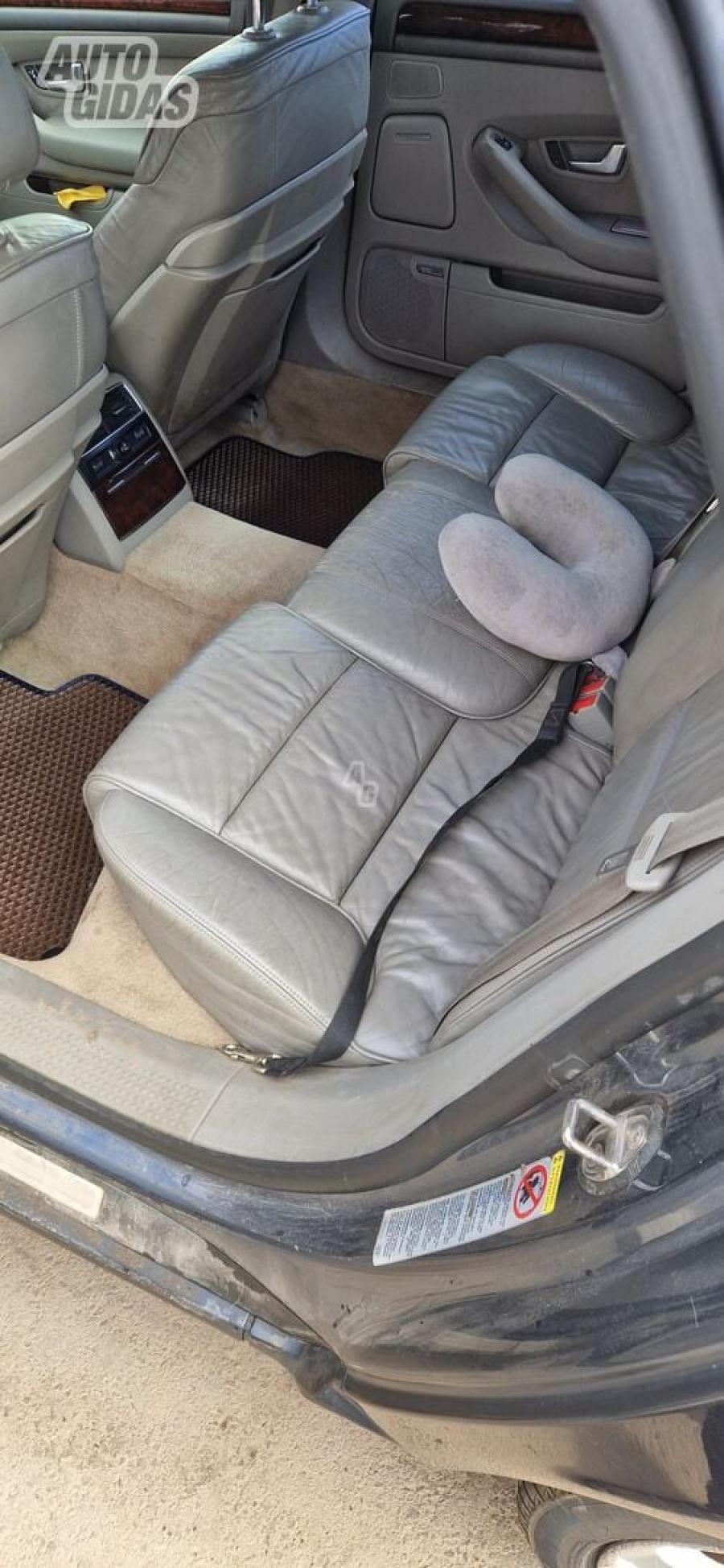 Zils Audi A8 2004 Jurbarkas, ar dzinēja tilpumu 4.20 L un nobraukumu 390 tūkst. km par 2900 €, foto 5 vietnē AUTOMOTO.COM.LV