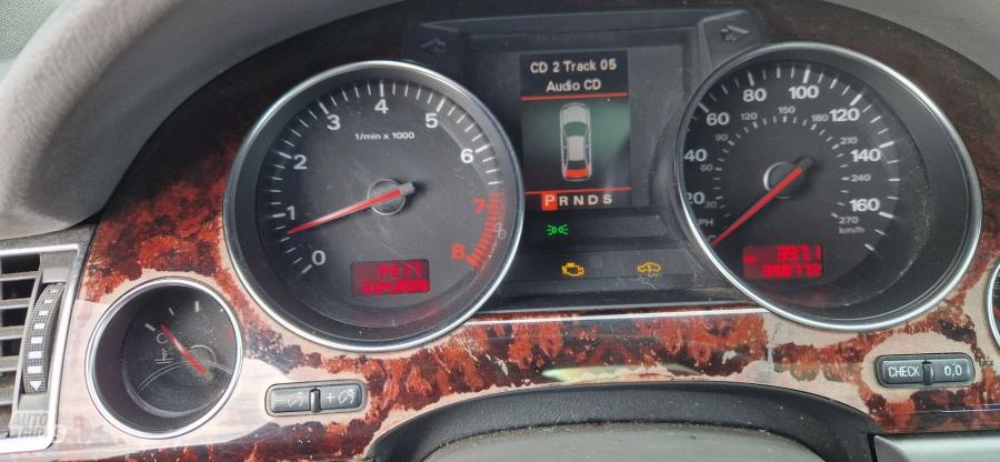 Zils Audi A8 2004 Jurbarkas, ar dzinēja tilpumu 4.20 L un nobraukumu 390 tūkst. km par 2900 €, foto 7 vietnē AUTOMOTO.COM.LV