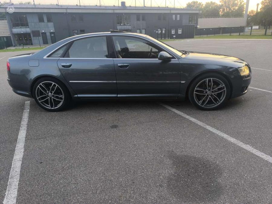 Blue Audi A8 2005 in Kedainiai, with an engine capacity of 4.13 L and mileage of 320 thousand km for 8200 €, photo 5 on AUTOMOTO.COM.LV