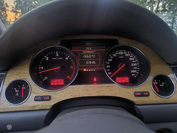 Blue Audi A8 2005 in Kedainiai, with an engine capacity of 4.13 L and mileage of 320 thousand km for 8200 €, photo 10 on AUTOMOTO.COM.LV