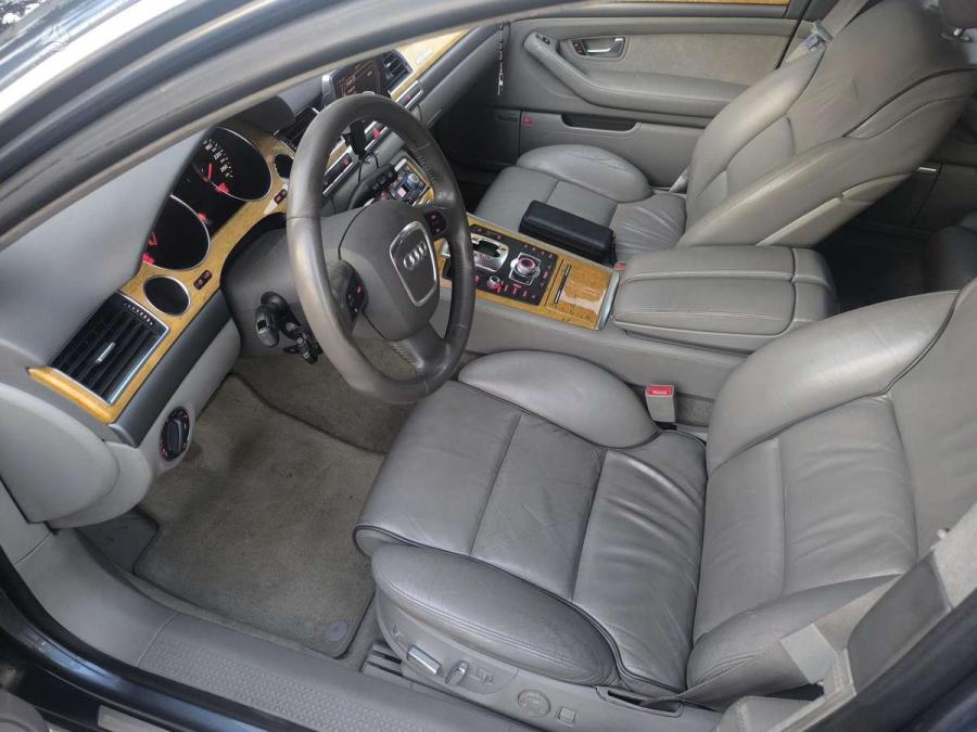 Blue Audi A8 2005 in Kedainiai, with an engine capacity of 4.13 L and mileage of 320 thousand km for 8200 €, photo 12 on AUTOMOTO.COM.LV