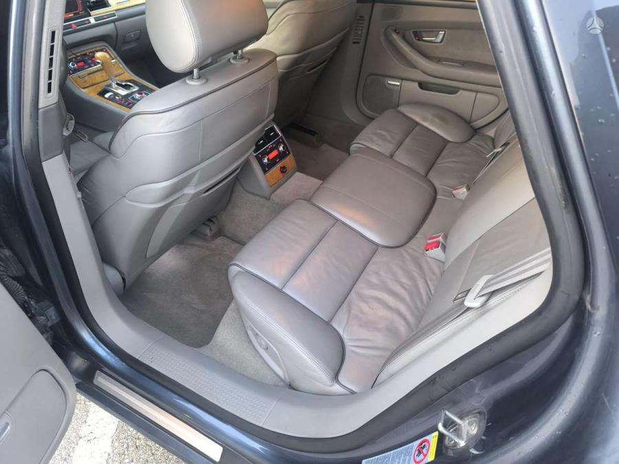 Blue Audi A8 2005 in Kedainiai, with an engine capacity of 4.13 L and mileage of 320 thousand km for 8200 €, photo 16 on AUTOMOTO.COM.LV