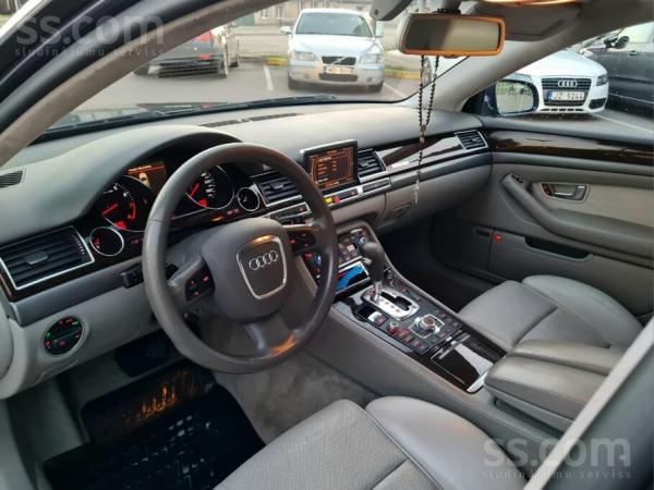 Zils Audi A8 2005 Daugavpils, ar dzinēja tilpumu 4.20 L un nobraukumu 282 tūkst. km par 4500 €, foto 10 vietnē AUTOMOTO.COM.LV