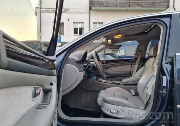 Blue Audi A8 2005 in Daugavpils, with an engine capacity of 4.20 L and mileage of 283 thousand km for 4400 €, photo 5 on AUTOMOTO.COM.LV