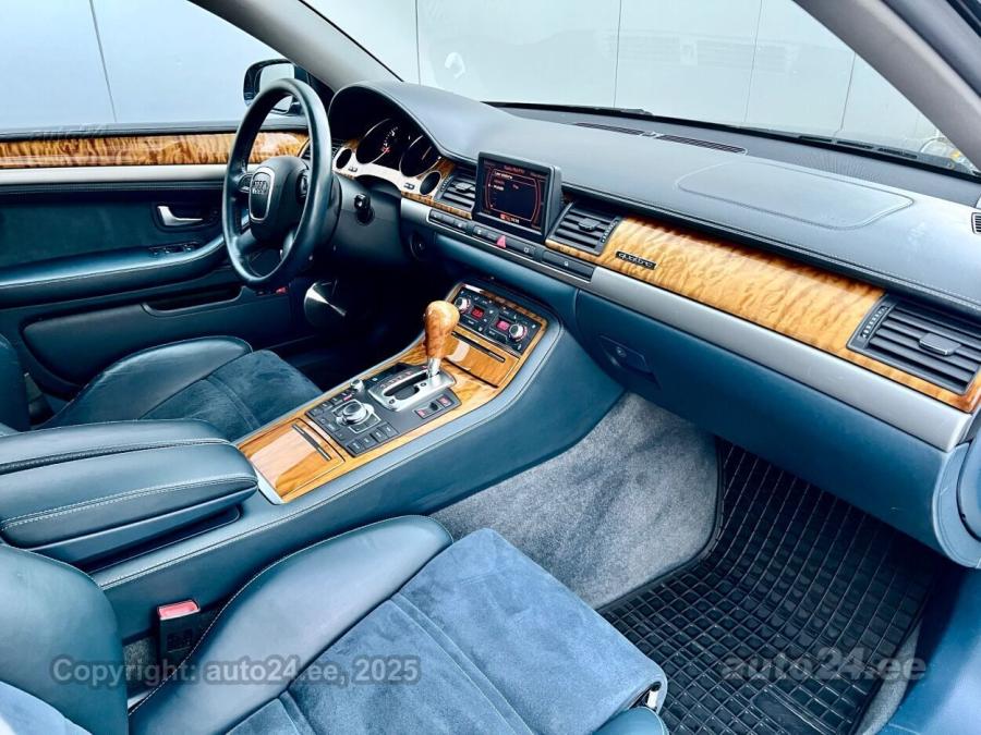 Zils Audi A8 2007 Tallina, ar dzinēja tilpumu 4.10 L un nobraukumu 335 tūkst. km par 6999 €, foto 11 vietnē AUTOMOTO.COM.LV