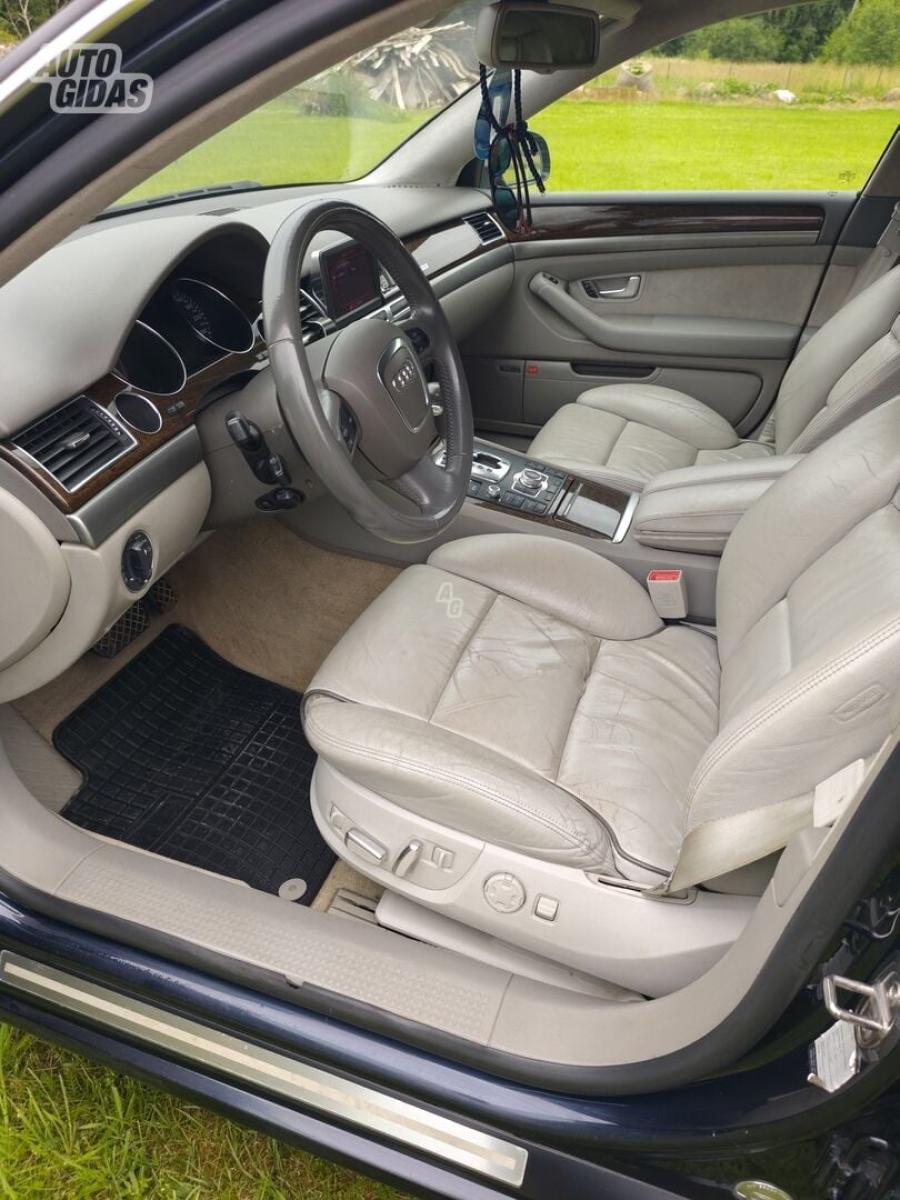 Blue Audi A8 2007 in Panevezys, with an engine capacity of 3.00 L and mileage of 318 thousand km for 4000 €, photo 9 on AUTOMOTO.COM.LV