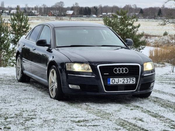Blue Audi A8 2010 in Riga, with an engine capacity of 3.00 L and mileage of 240 thousand km for 6200 €, photo 1 on AUTOMOTO.COM.LV
