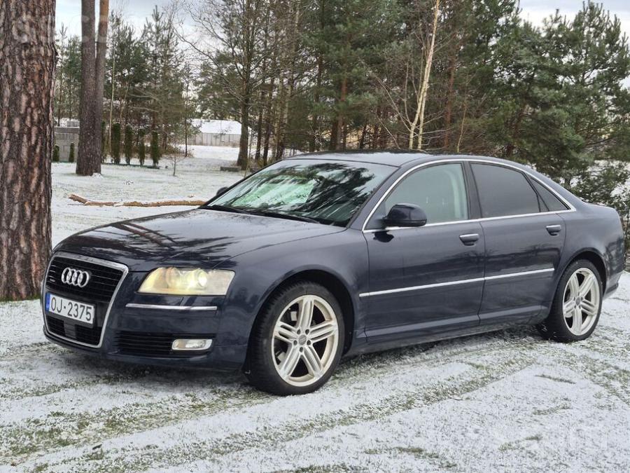 Blue Audi A8 2010 in Riga, with an engine capacity of 3.00 L and mileage of 240 thousand km for 6200 €, photo 3 on AUTOMOTO.COM.LV
