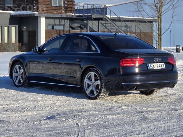 Blue Audi A8 2012 in Riga, with an engine capacity of 3.00 L and mileage of 270 thousand km for 13900 €, photo 6 on AUTOMOTO.COM.LV