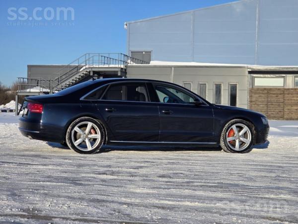 Blue Audi A8 2012 in Riga, with an engine capacity of 3.00 L and mileage of 270 thousand km for 13900 €, photo 7 on AUTOMOTO.COM.LV