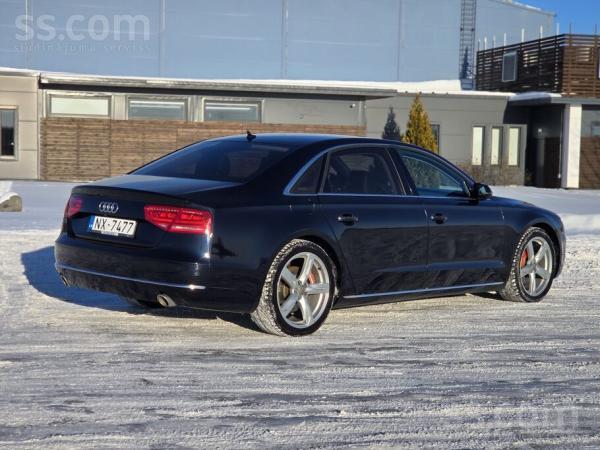 Blue Audi A8 2012 in Riga, with an engine capacity of 3.00 L and mileage of 270 thousand km for 13900 €, photo 8 on AUTOMOTO.COM.LV