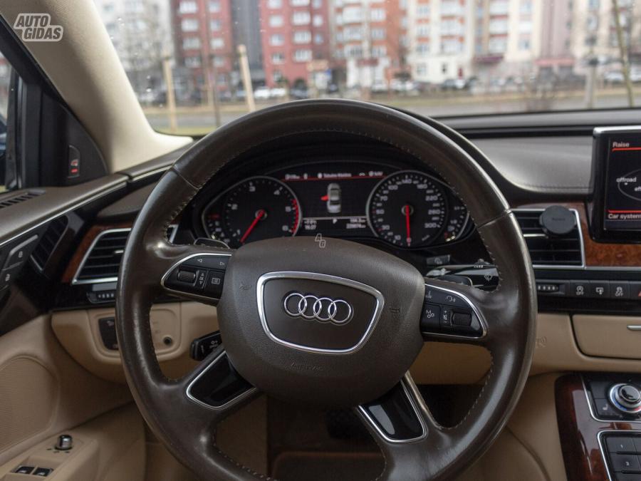 Blue Audi A8 2012 in Klaipeda, with an engine capacity of 4.10 L and mileage of 230 thousand km for 13000 €, photo 14 on AUTOMOTO.COM.LV