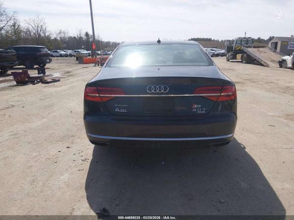 Zils Audi A8 2015 Viļņa, ar dzinēja tilpumu 3.99 L un nobraukumu 142 tūkst. km par 10500 €, foto 4 vietnē AUTOMOTO.COM.LV