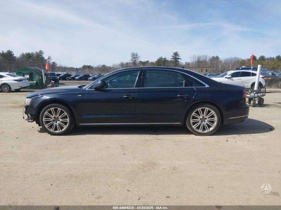 Blue Audi A8 2015 in Vilnius, with an engine capacity of 3.99 L and mileage of 142 thousand km for 10500 €, photo 4 on AUTOMOTO.COM.LV