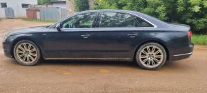 Blue Audi A8 2015 in Vilnius, with an engine capacity of 3.99 L and mileage of 142 thousand km for 10900 €, photo 9 on AUTOMOTO.COM.LV
