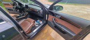Blue Audi A8 2015 in Vilnius, with an engine capacity of 3.99 L and mileage of 142 thousand km for 10800 €, photo 19 on AUTOMOTO.COM.LV