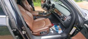 Blue Audi A8 2015 in Vilnius, with an engine capacity of 3.99 L and mileage of 142 thousand km for 10800 €, photo 20 on AUTOMOTO.COM.LV