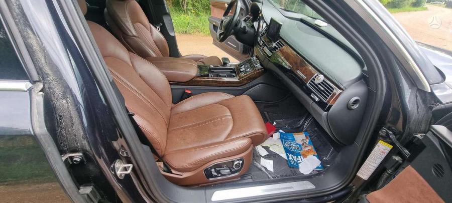 Blue Audi A8 2015 in Vilnius, with an engine capacity of 3.99 L and mileage of 142 thousand km for 10800 €, photo 20 on AUTOMOTO.COM.LV